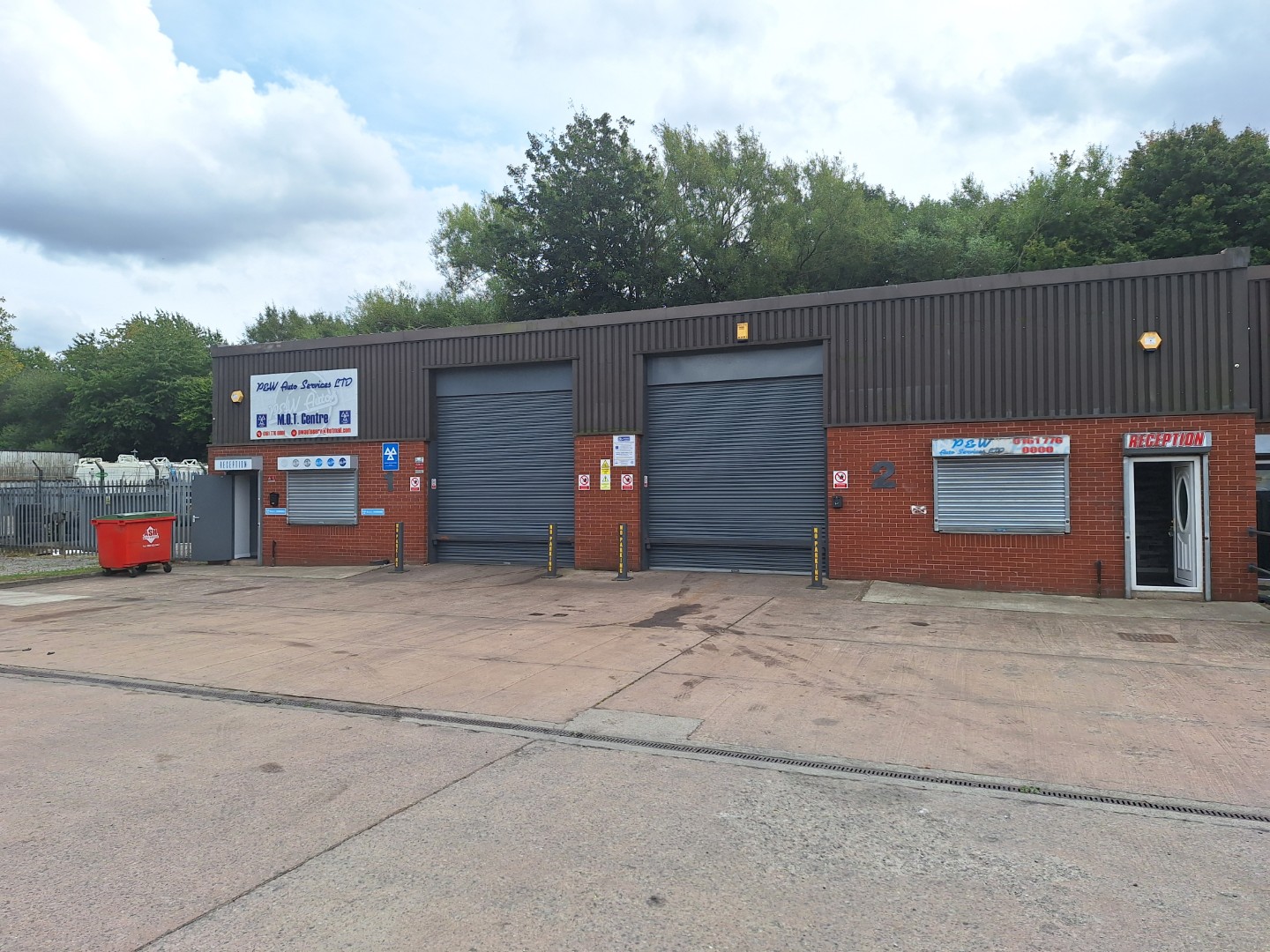 Industrial to rent in Thames Trading Estate, Woodrow Way, Irlam ...